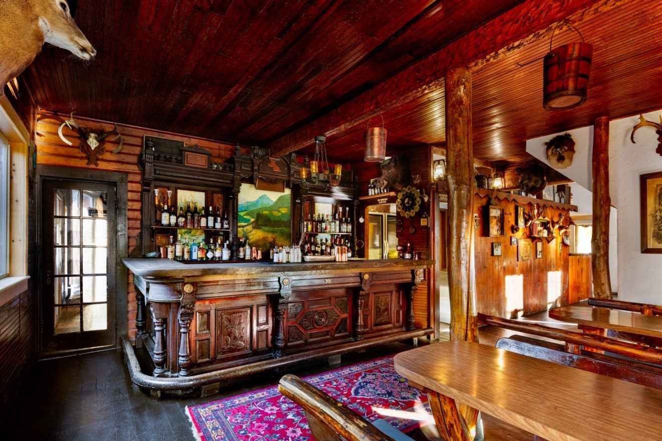 Top-Rated Bars & Bowling in Catskill, NY | Urban Cowboy